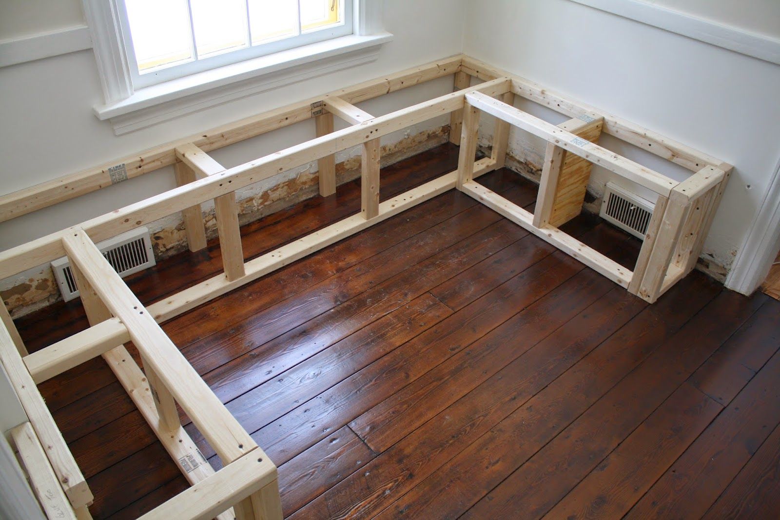 Plans For Kitchen Bench Seating – Homegardensmart.com